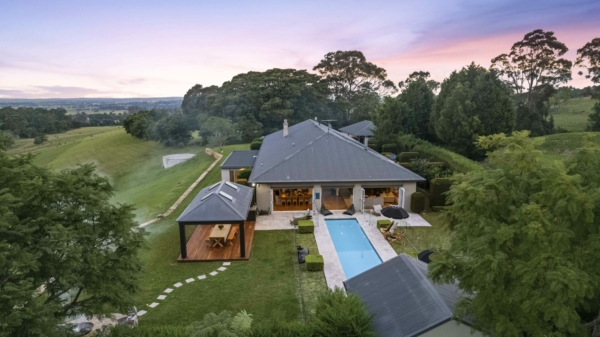 Moondance in Meroo Meadow - South Coast Experiences